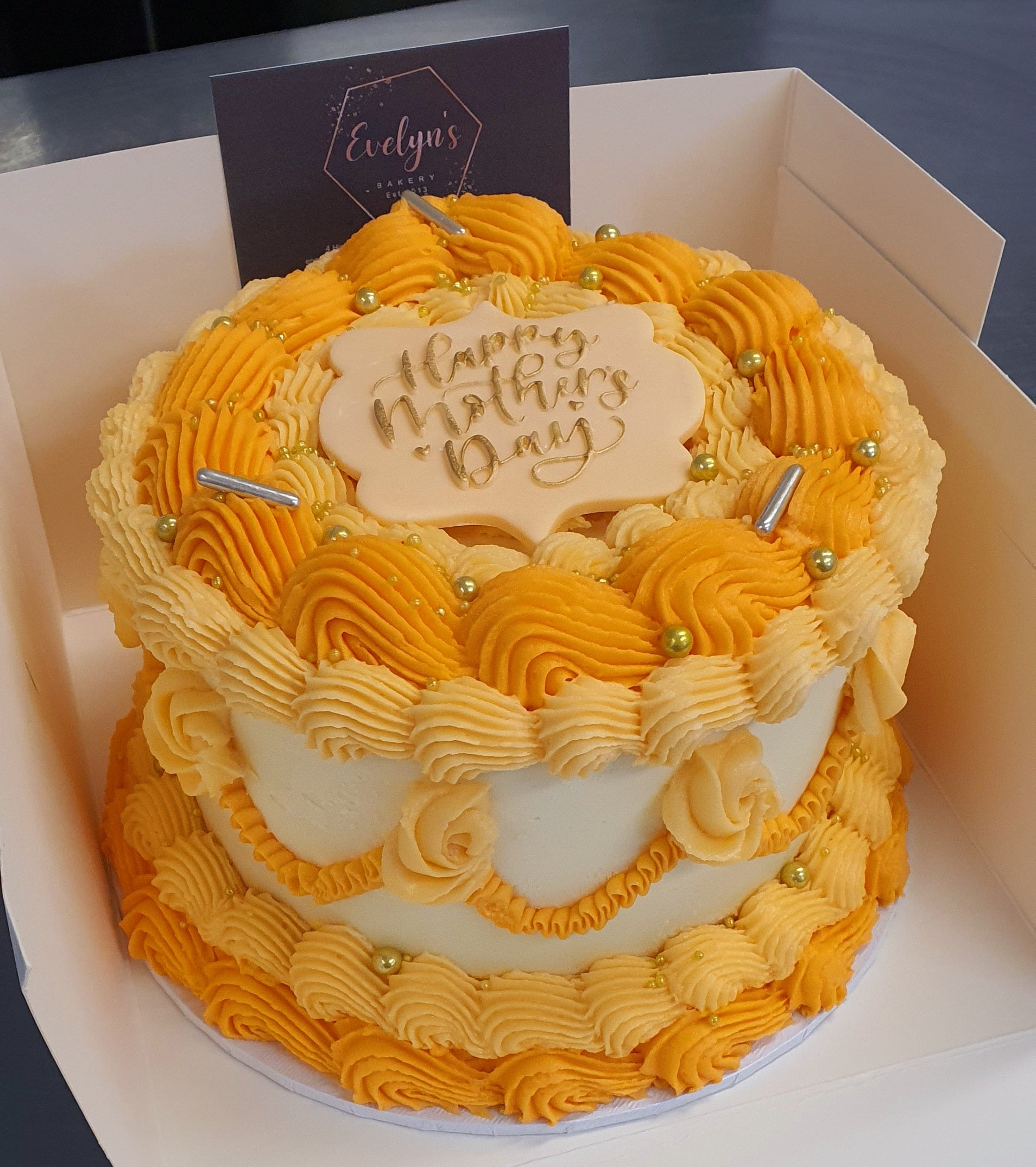 Lambeth Cake – Evelyn's Bakery